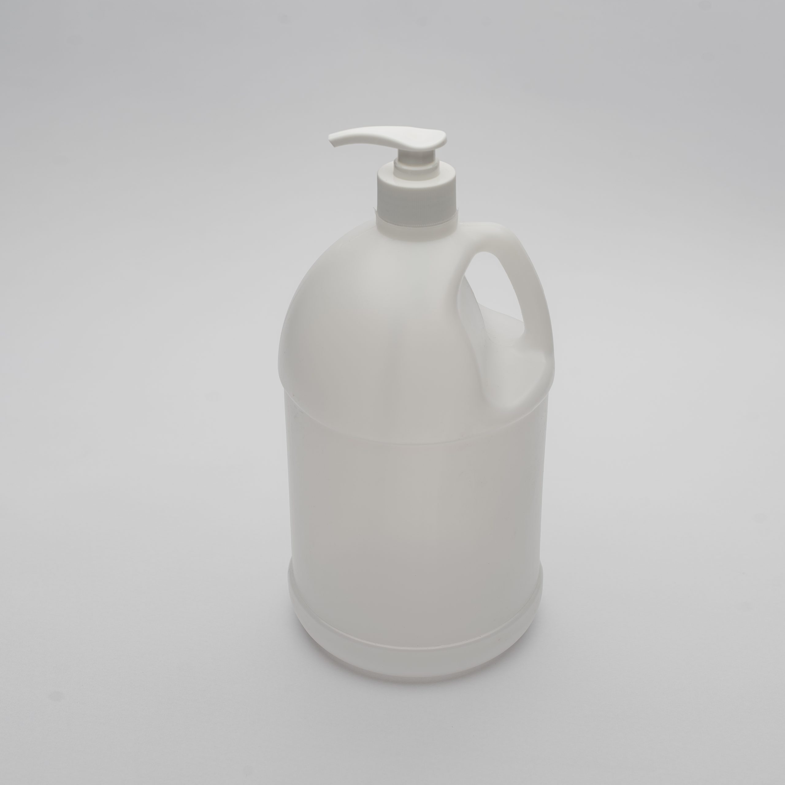 Empty multi use plastic gallon (4 L) - Saadco